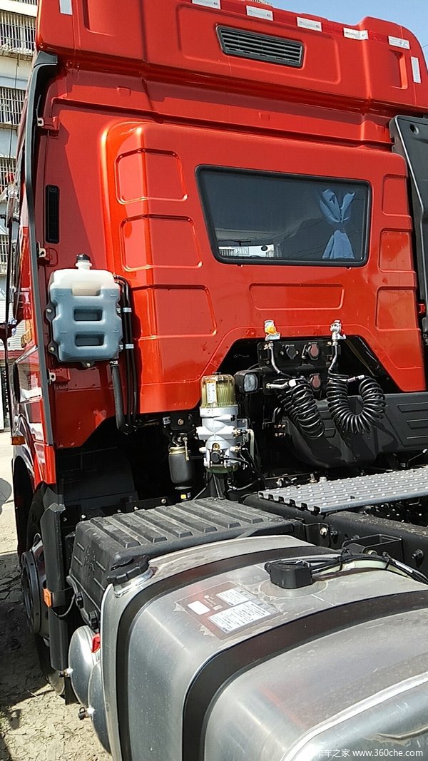 一汽解放 J6P 550马力牵引车，领航版南方款北方款四季款任选_湖北泽程汽车优惠促销_卡车之家